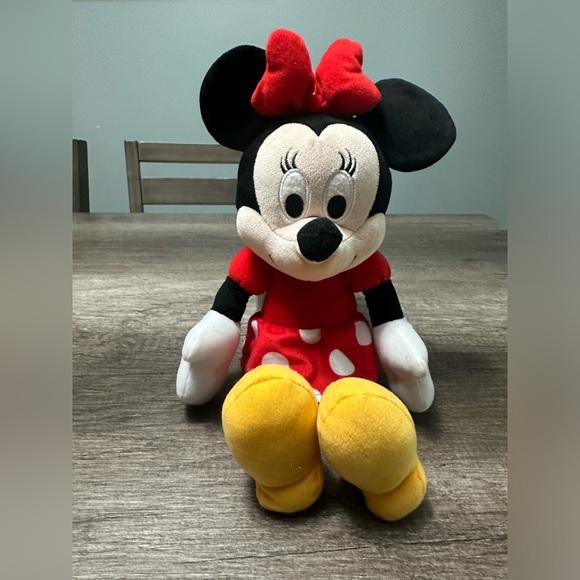 Khols Cares | Toys | 28 Disney Kohls Cares Minnie Mouse 12 Stuffed ...